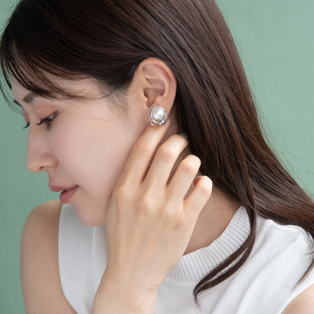 Pearl Door Knocker Earrings