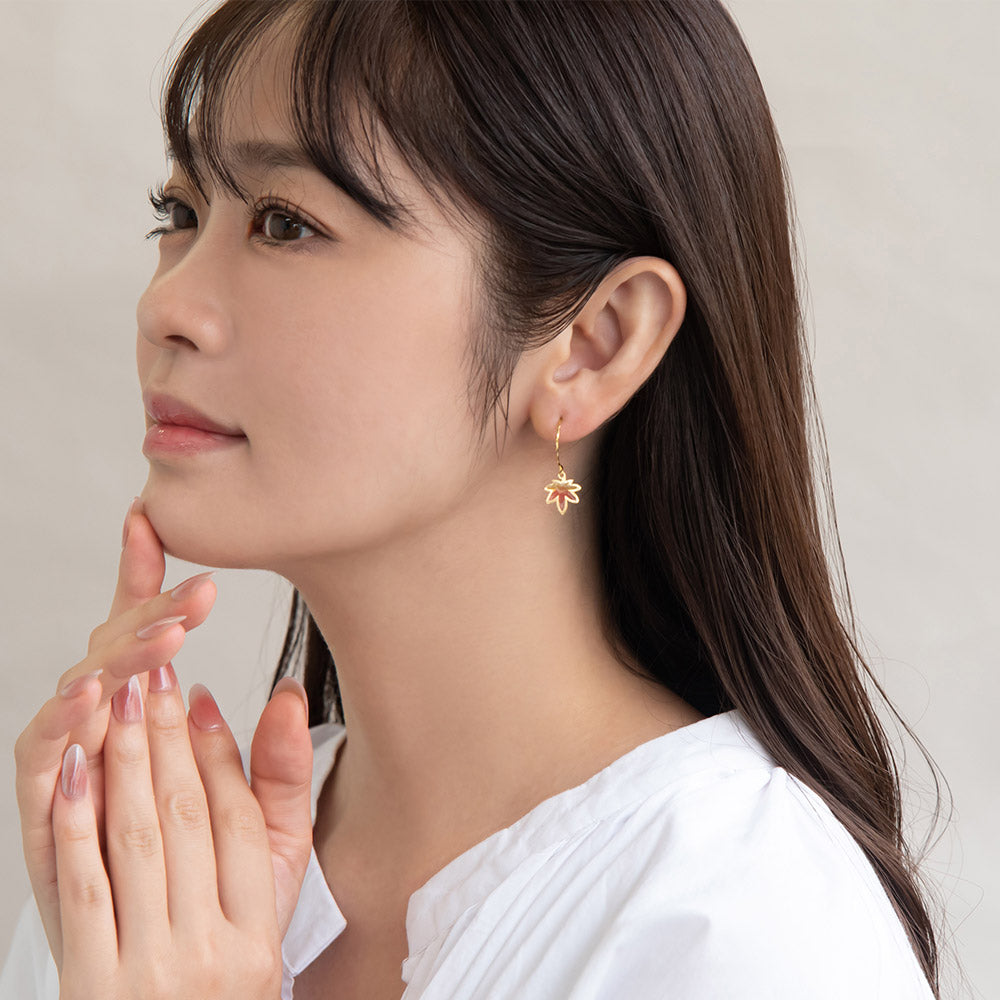 Gradient Momiji Leaf Earrings