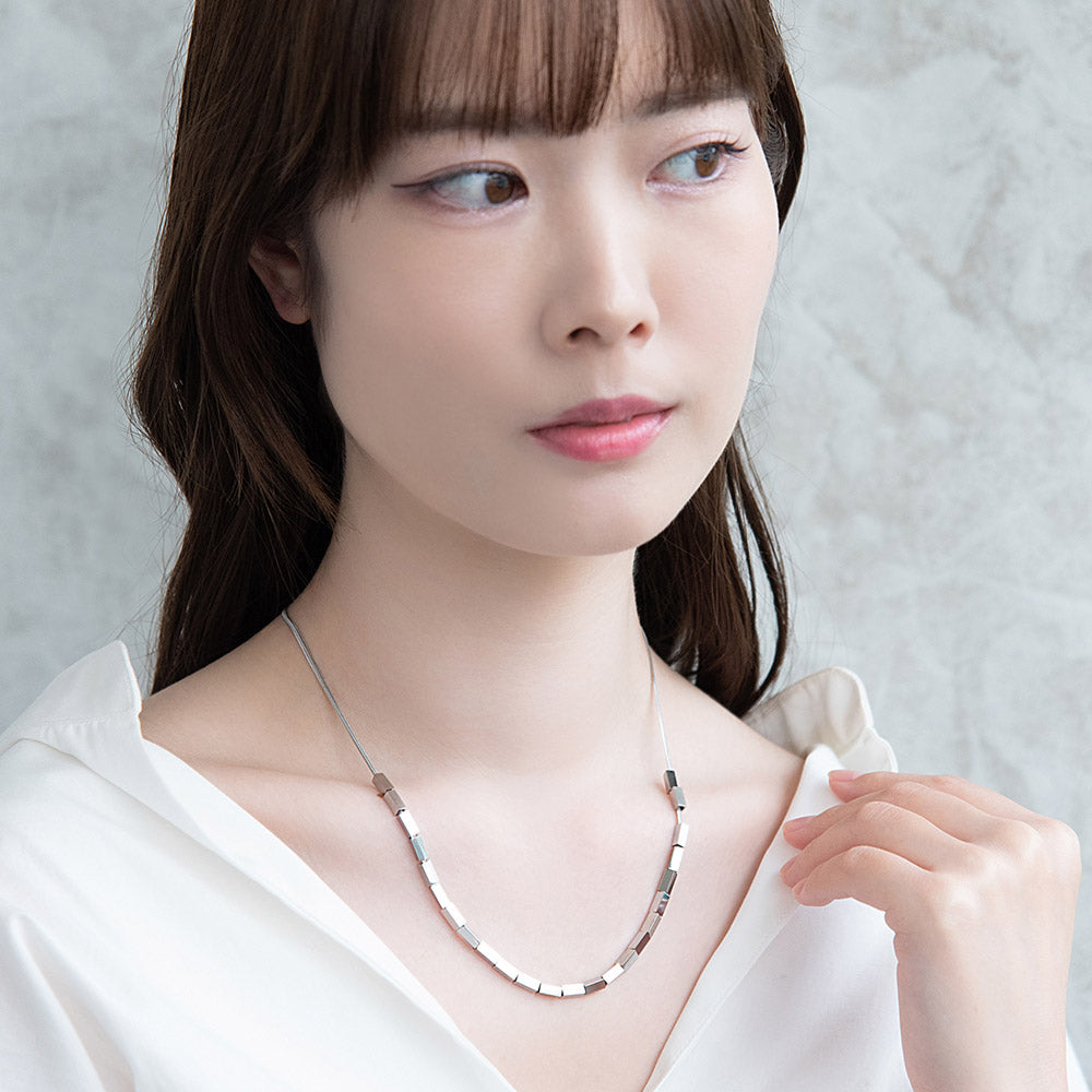 Rectangle Bead Snake Chain Necklace