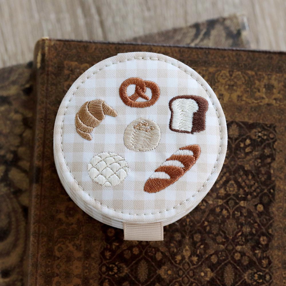 Bread Embroidery Accessory Case